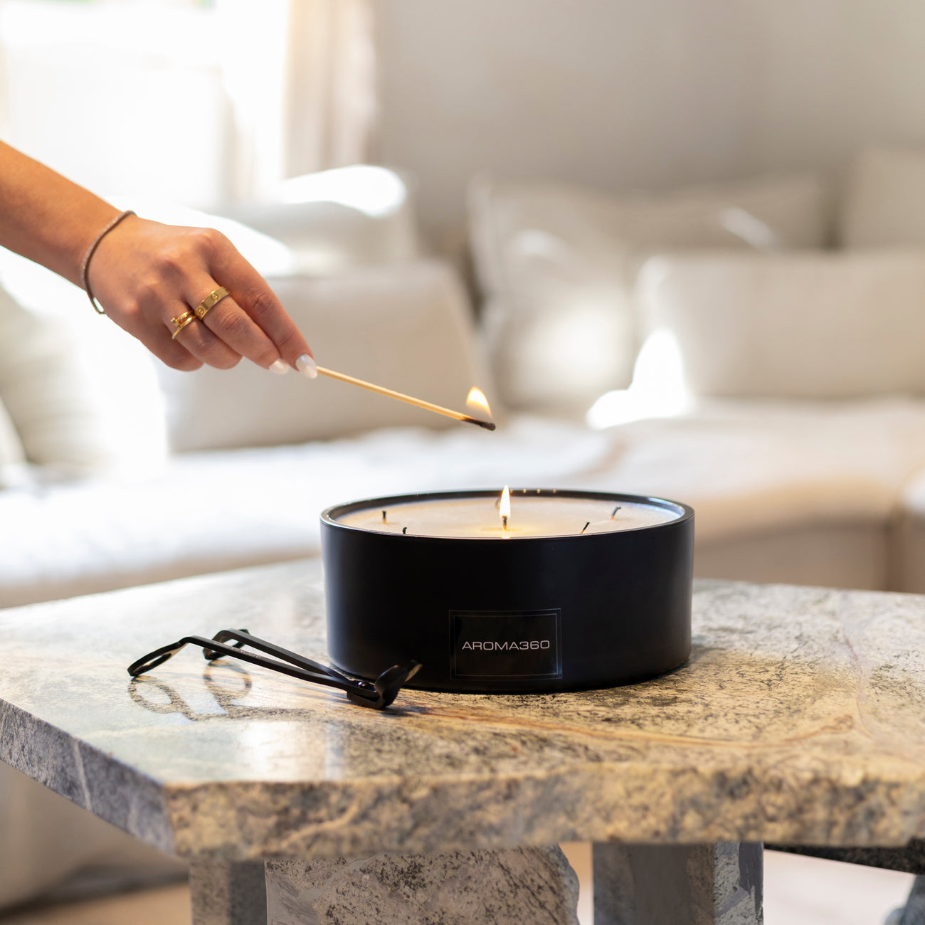 Déjà Vu 6-Wick Candle - Aroma360